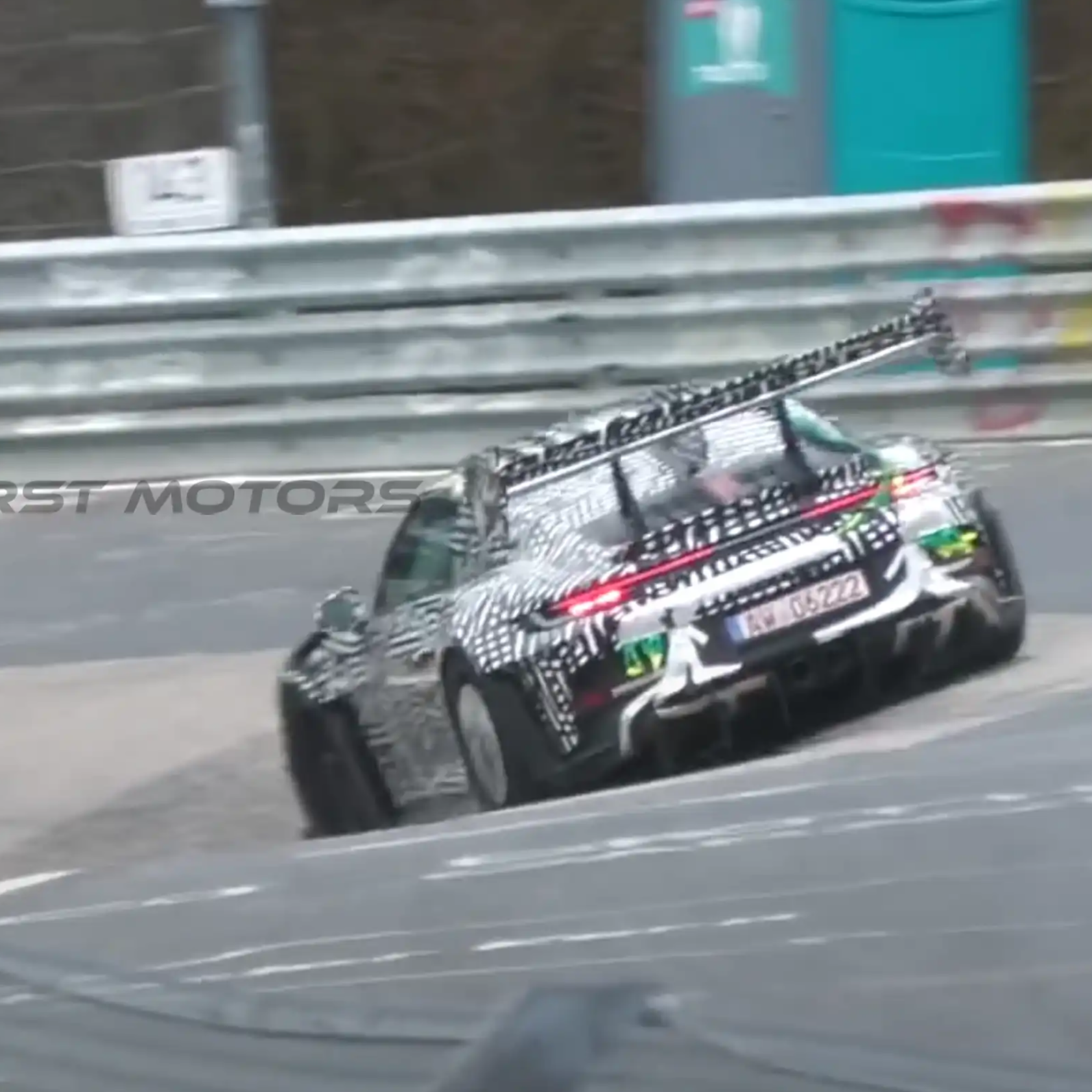 2025 GT3RS MR: Manthey Racing's Ultimate Porsche GT3 RS Revealed