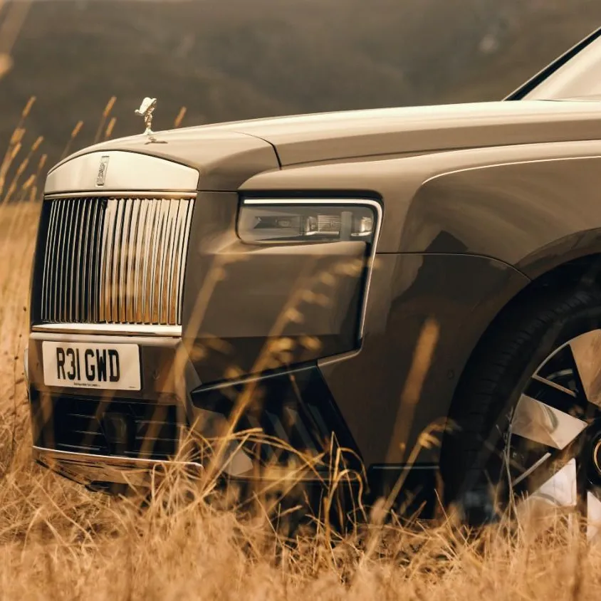 GLS vs Cullinan: The Ultimate Ultra-Luxury SUV Comparison