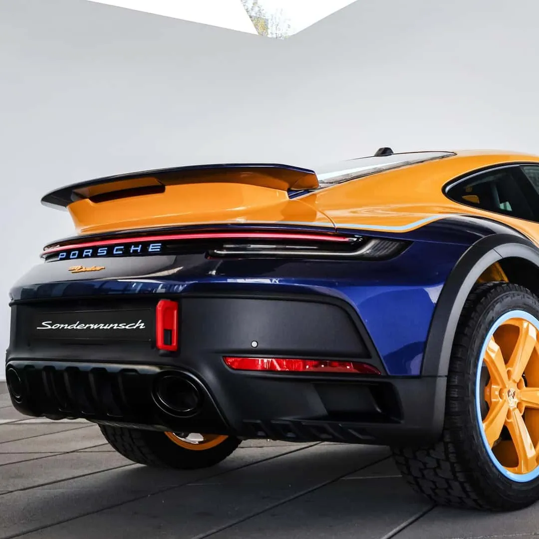 Photos: The Last Porsche 911 Dakar ever.