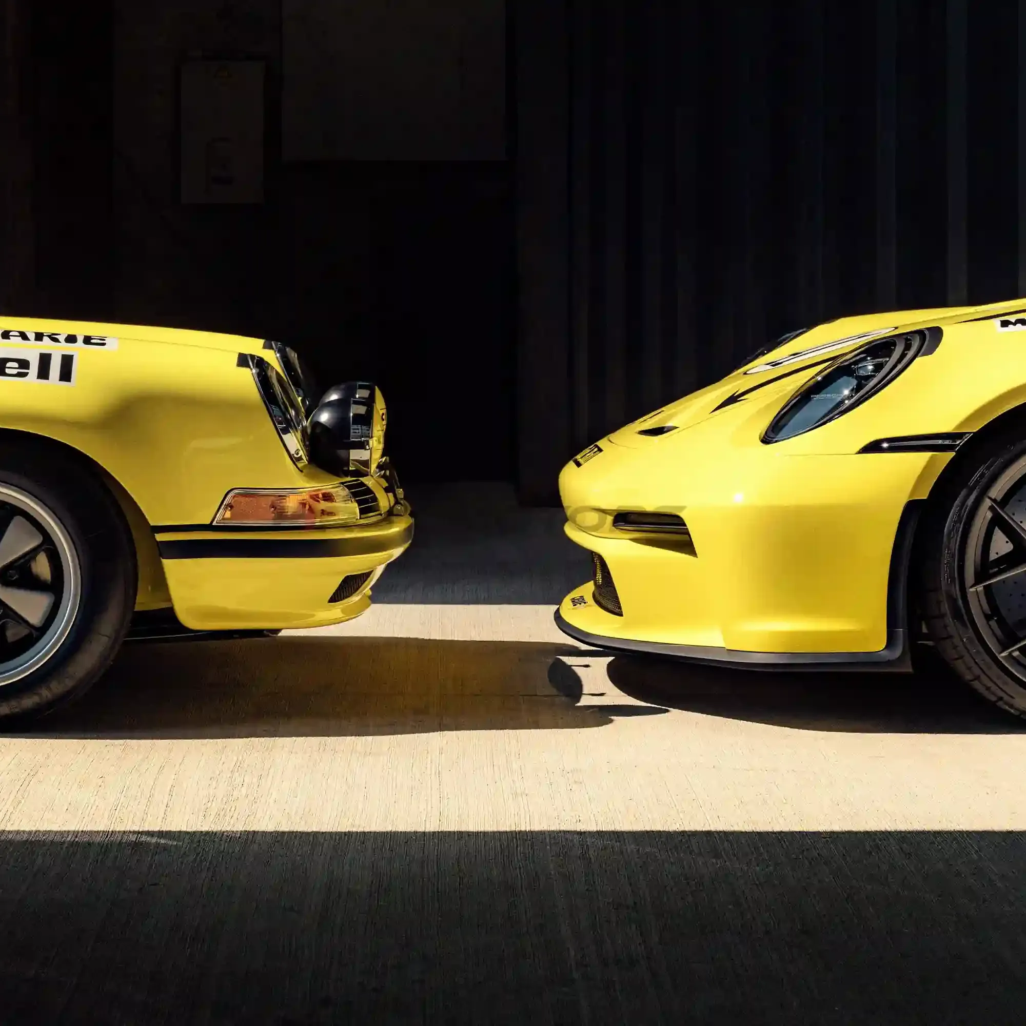 Porsche 911 S/T: Comparing the 1972 Classic and 2024 Modern Masterpiece