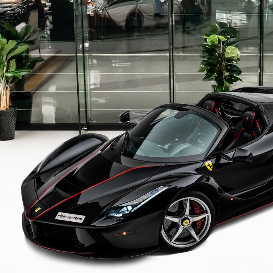 2017 Ferrari LaFerrari Aperta | PRICE | SPEC | REVIEW